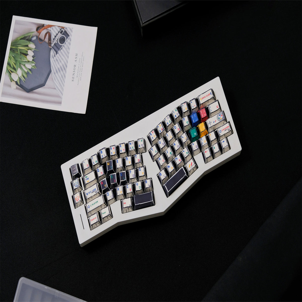 SFC White Comic style keycaps | joorkey